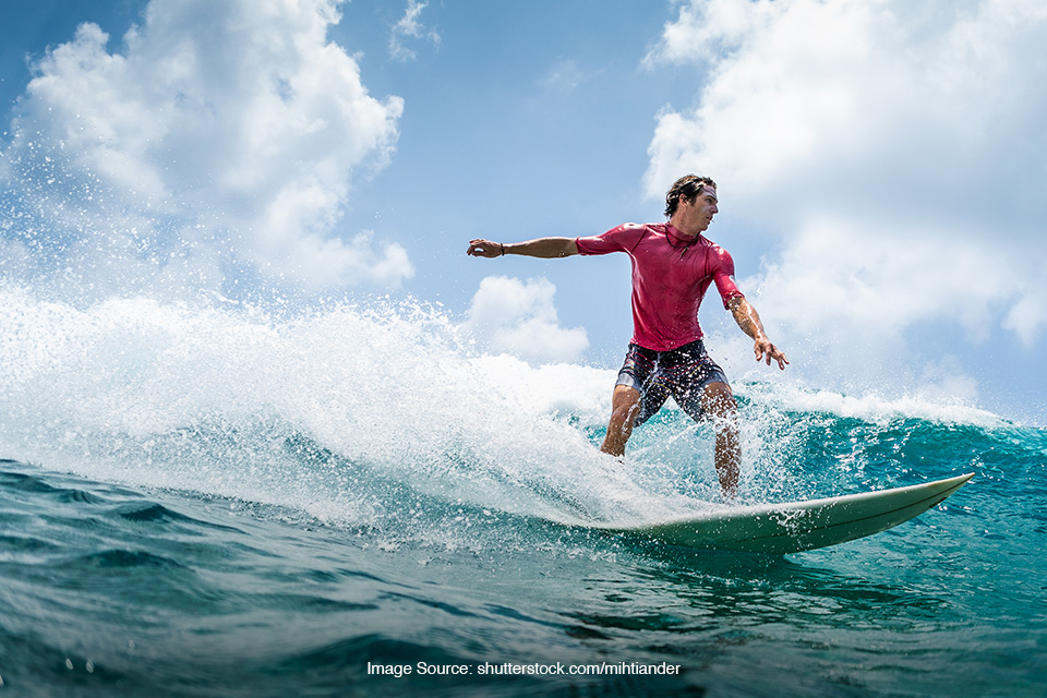 Baru Pertama Kali Surfing? Simak 5 Tips Berselancar Bagi Pemula Ini ...