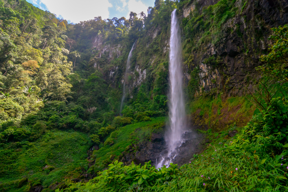 CURUG CILEAT, CURUG TERMEGAH DI JAWA BARAT | SUPERLIVE