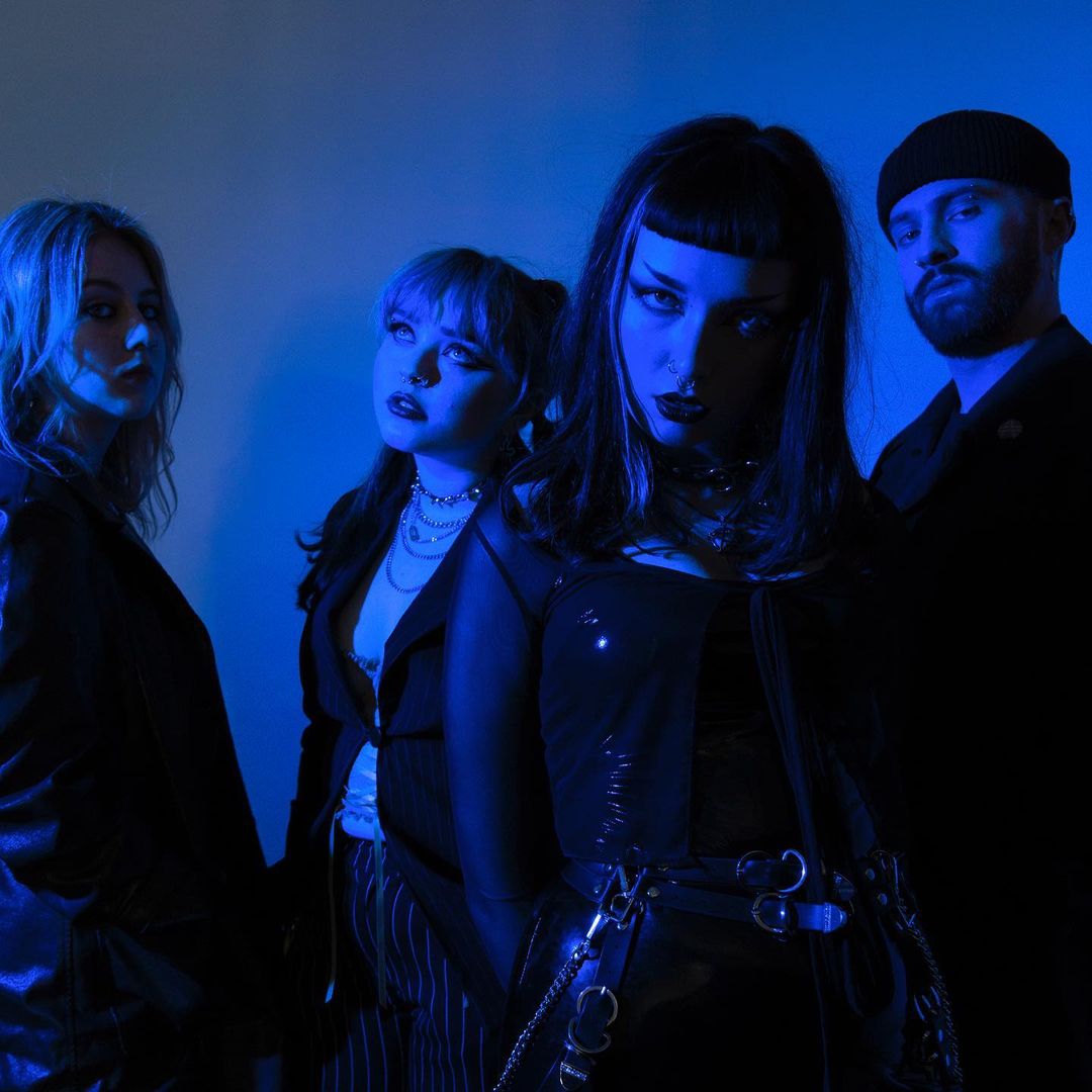 Band Rock Asal Inggris, Crawlers, Rilis Single Baru I Can’t Drive ...