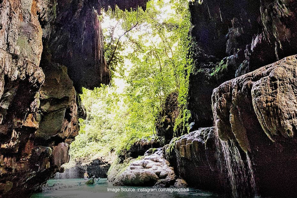 Bak Green Canyon di Amerika, Begini Keindahan Cukang Taneuh di ...