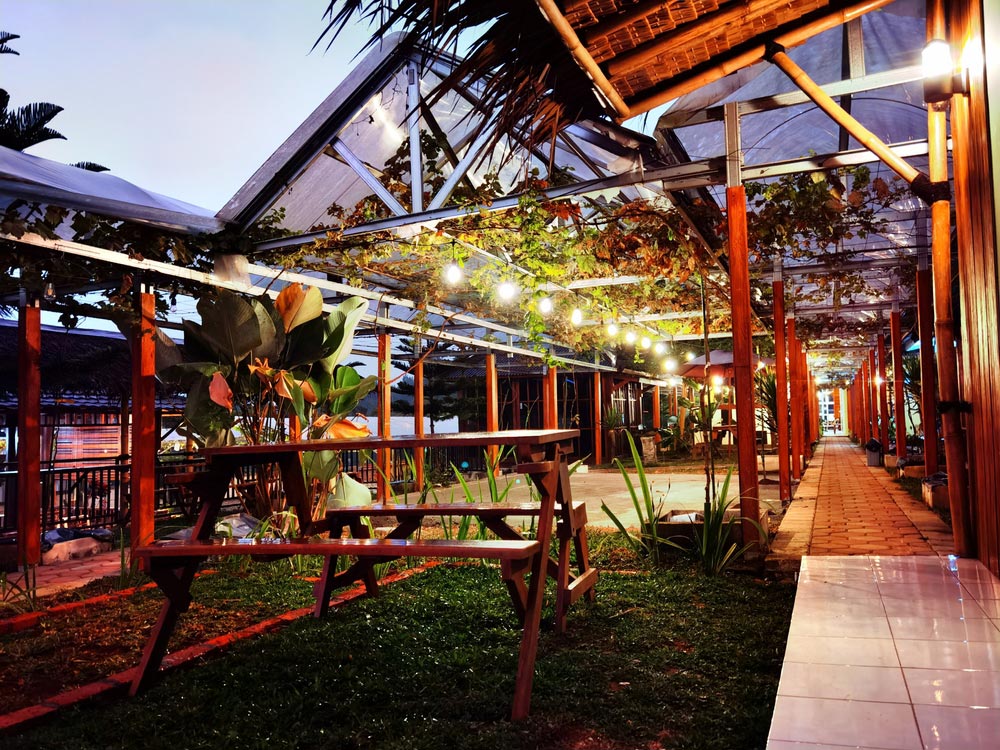 15 Cafe Alam di Bogor yang Sejuk dan Tenang Banget | SUPERLIVE