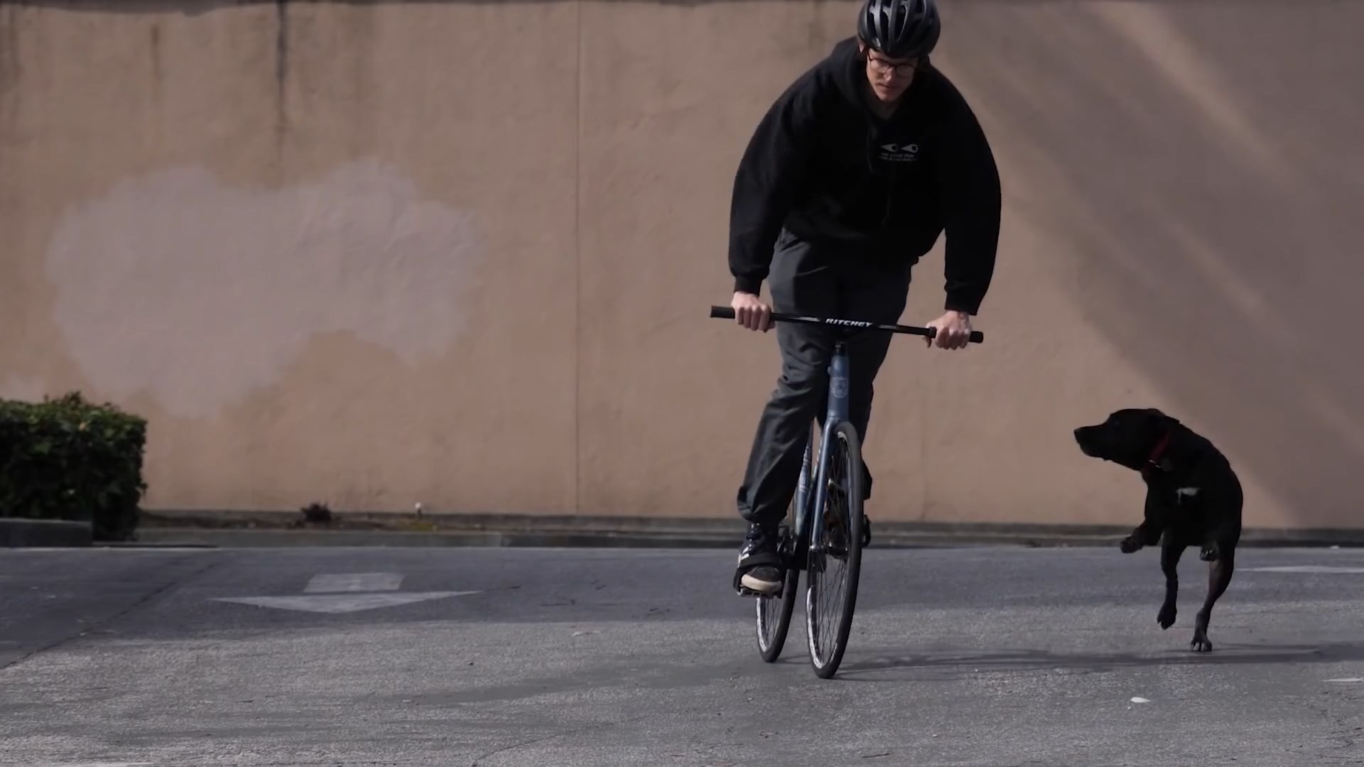 Fixie Skid, Cara Berhenti Paling Keren Saat Naik Sepeda Fixed Gear ...