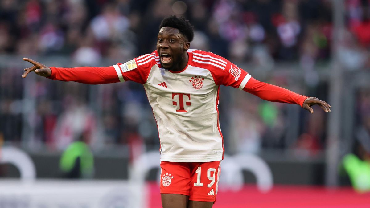 Kabar Bayern Munchen Yang Ajukan Perpanjangan Kontrak Untuk Davies ...