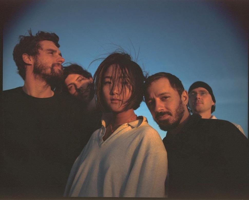 Lightning Bug, Band Indie Rock New York, Segera Rilis Album Ketiga ...