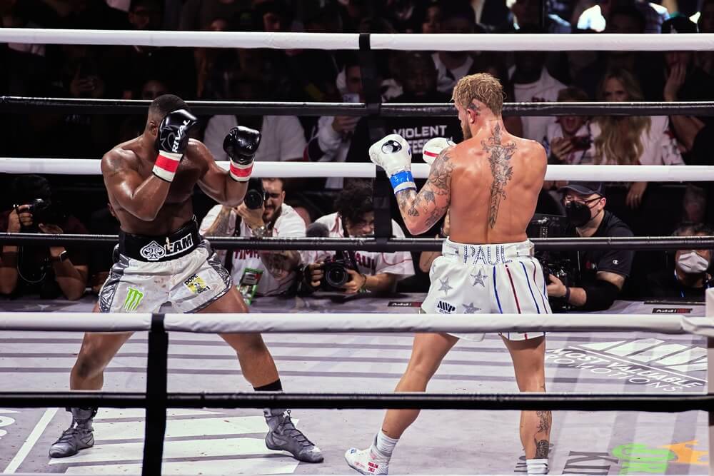 Logan Paul: YouTuber Sensasional yang Kini Menjadi Bintang UFC | SUPERLIVE