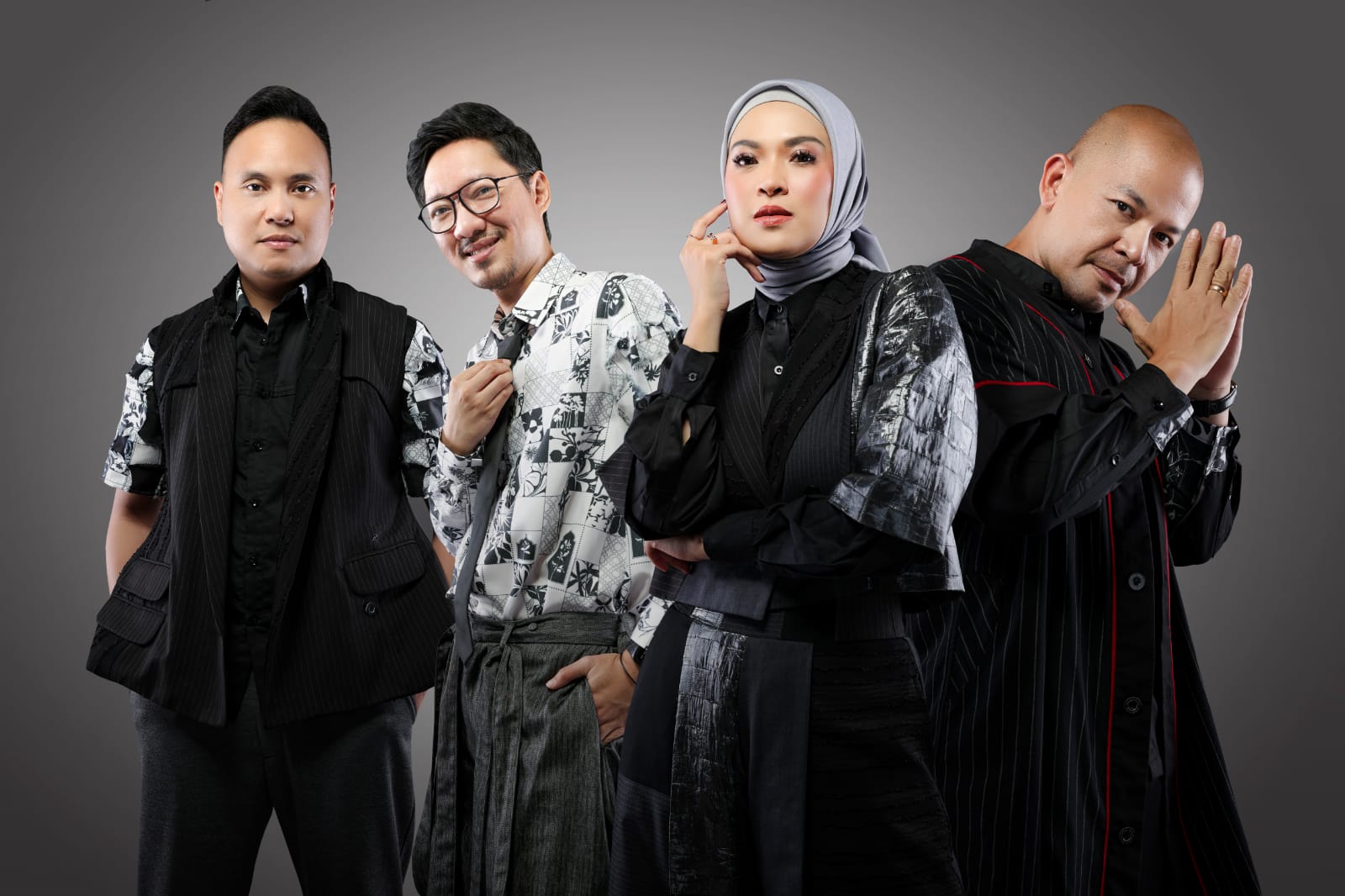 Ecoutez Rayakan Kembalinya Delia dengan Single Berjudul Kembali | SUPERLIVE