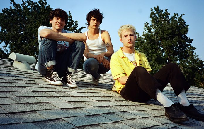 Wallows Umumkan Single dan Album Baru Tell Me That It’s Over | SUPERLIVE