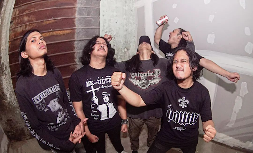 Iron Voltage Lepas Album Debut Mereka, Devastation | SUPERLIVE