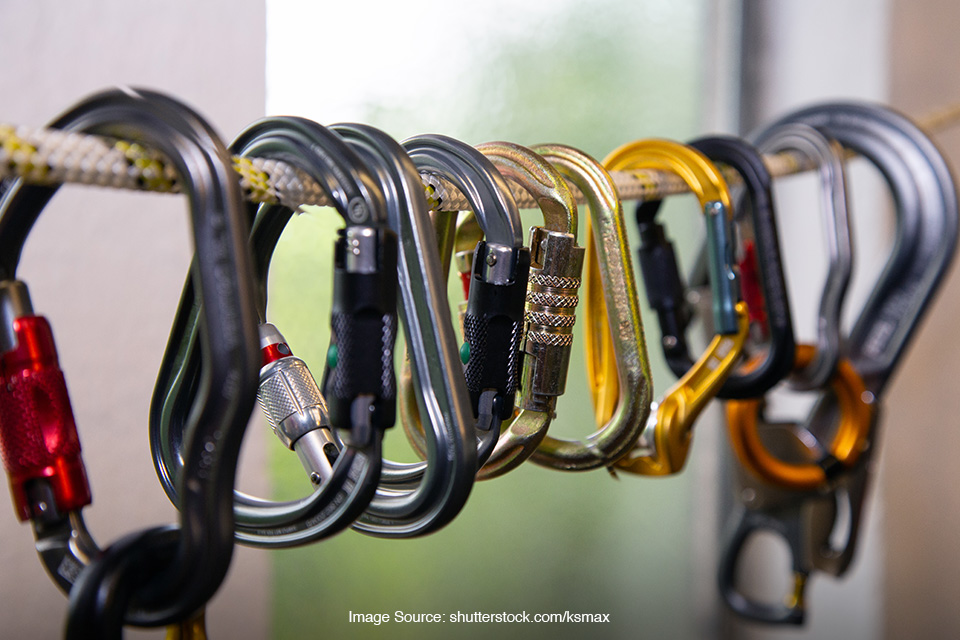 Carabiner, Alat Kecil yang Punya Manfaat Sangat Besar | SUPERLIVE