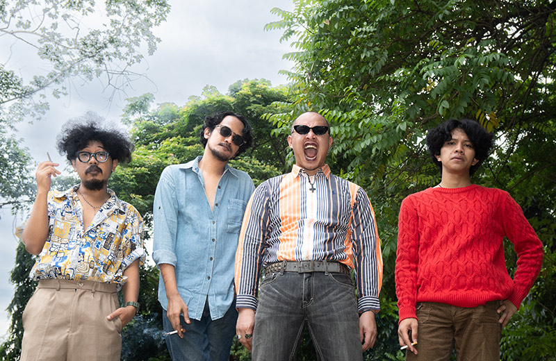 Larung Keluarkan Karya Terbaru dalam Bentuk Single Bertajuk "Berdoalah ...