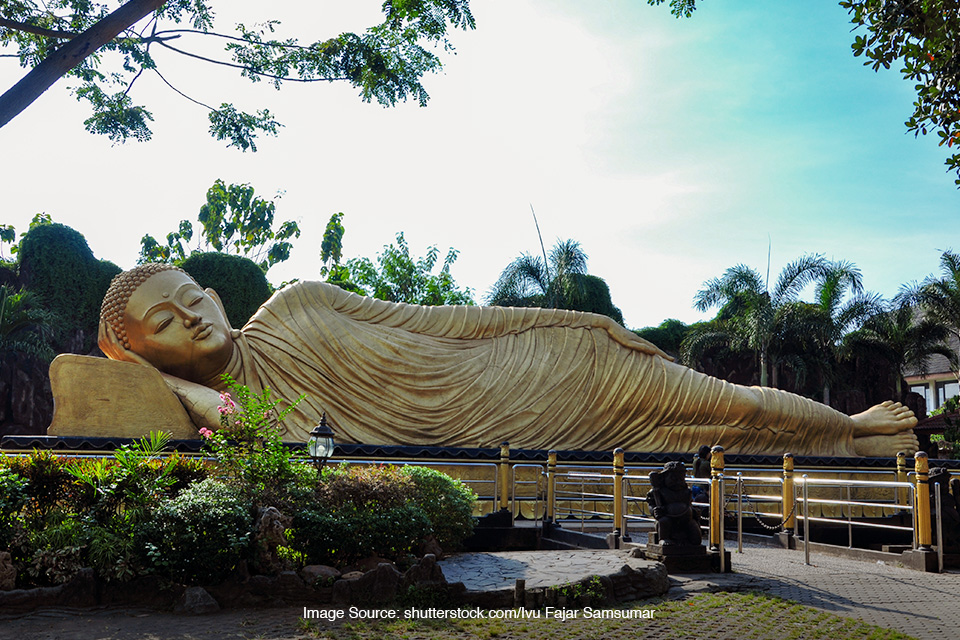 Wisata Religi Terpopuler di Indonesia, Wajib Kunjung! | SUPERLIVE