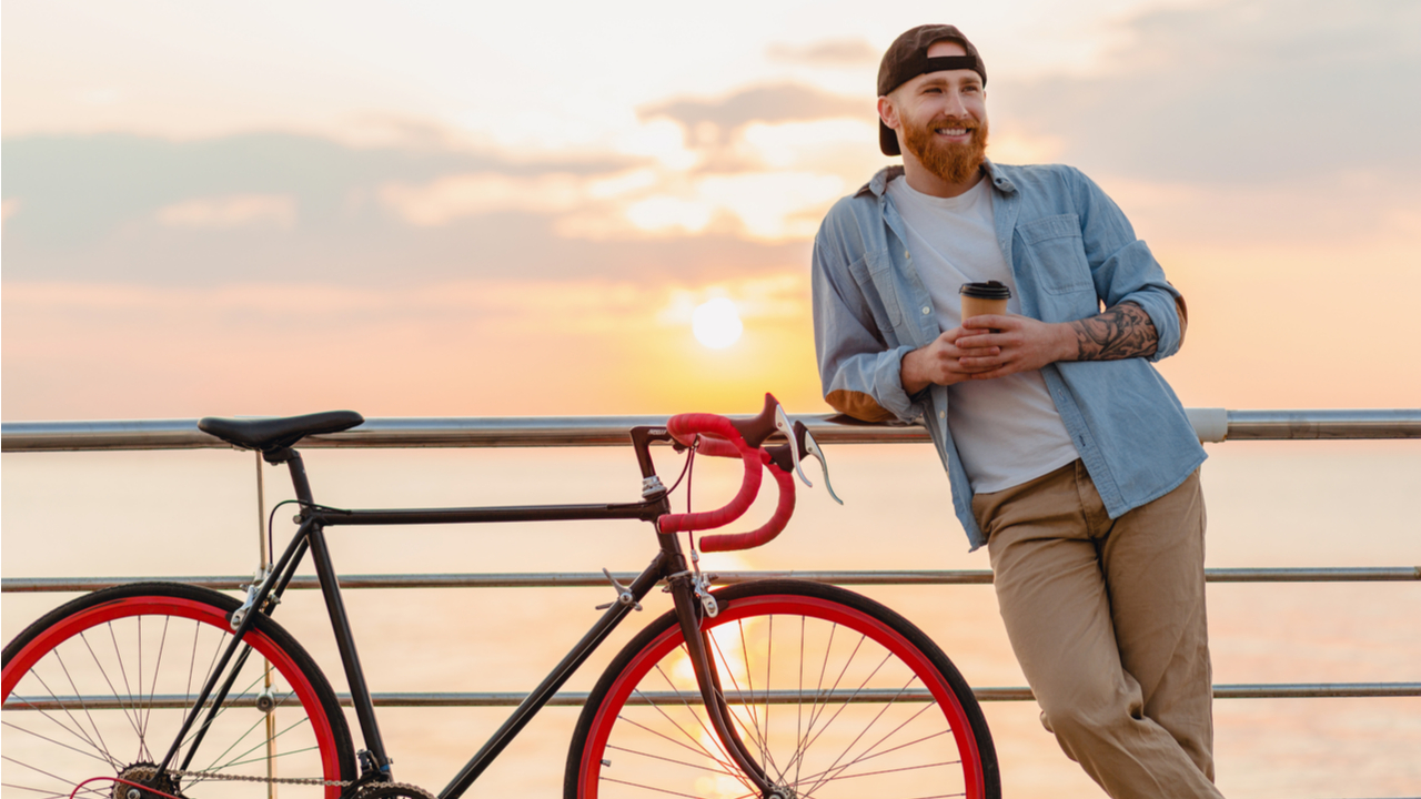 Outfit Kayak Gimana yang Paling Pas Dipakai Saat Gowes? | SUPERLIVE