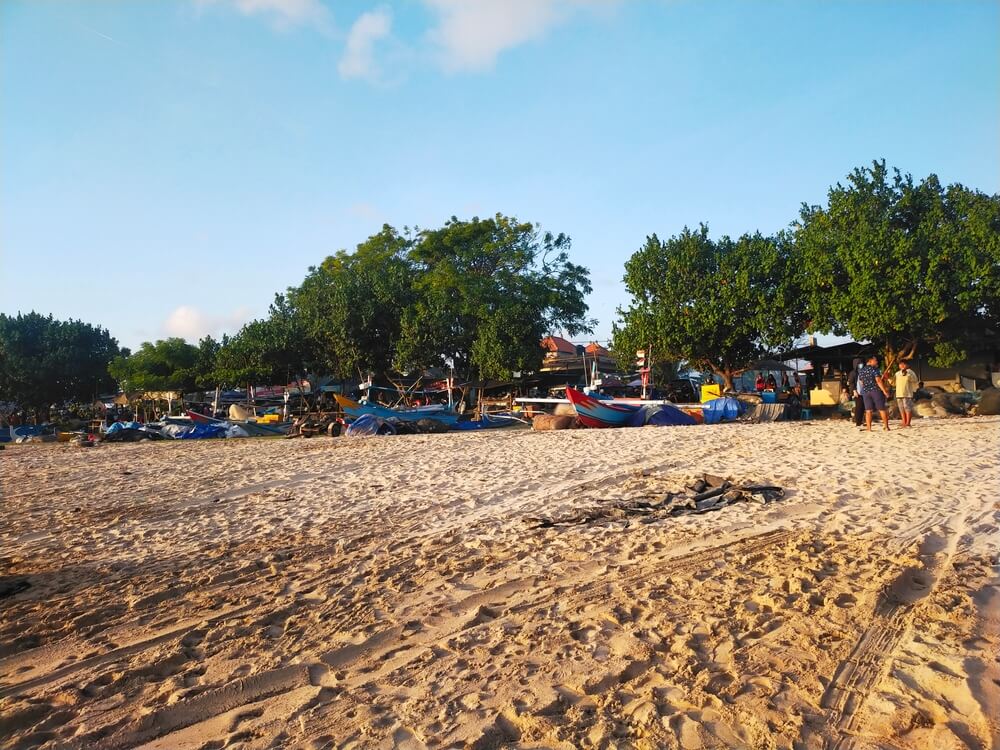 Pantai Kedonganan, Spot Wisata Seru di Bali Daerah Jimbaran | SUPERLIVE