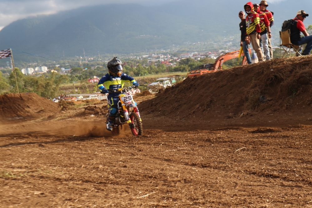 Apa Itu Grasstrack? Syarat dan Jenis Motor yang Bisa Ikut | SUPERLIVE