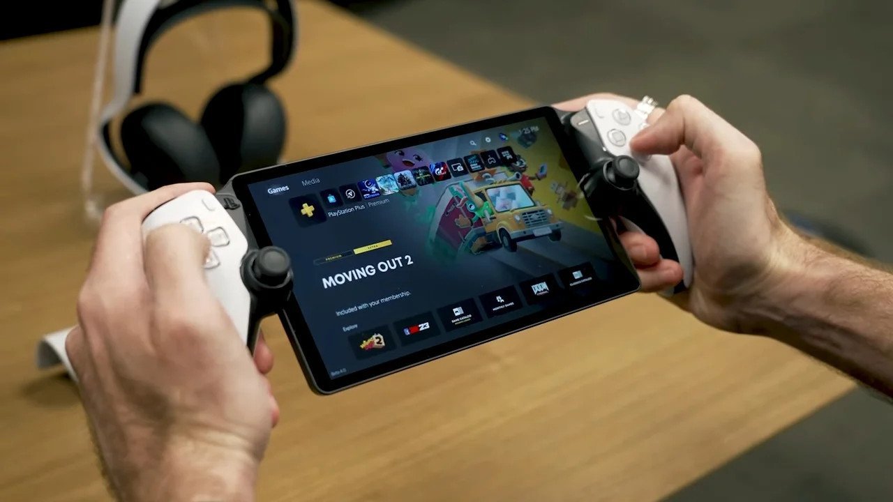 Beda Dengan Steam Deck dan PSP, PS Portal Worth It Nggak Sih? | SUPERLIVE