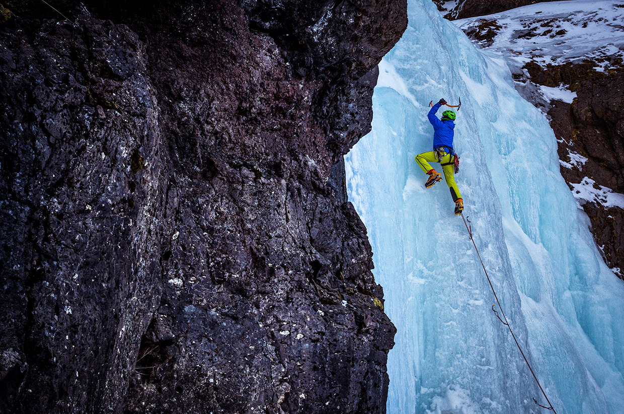 Rasakan Sensasi Es Meleleh di Tangan Saat Ice Climbing | SUPERLIVE