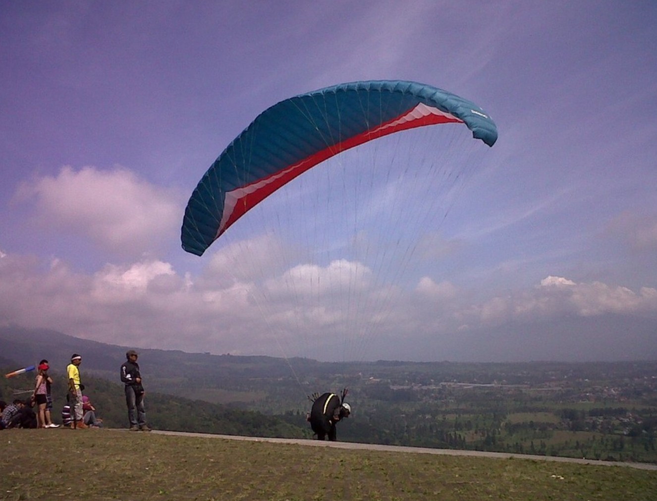 Parasut untuk Paragliding Juga Ada Ukurannya | SUPERLIVE