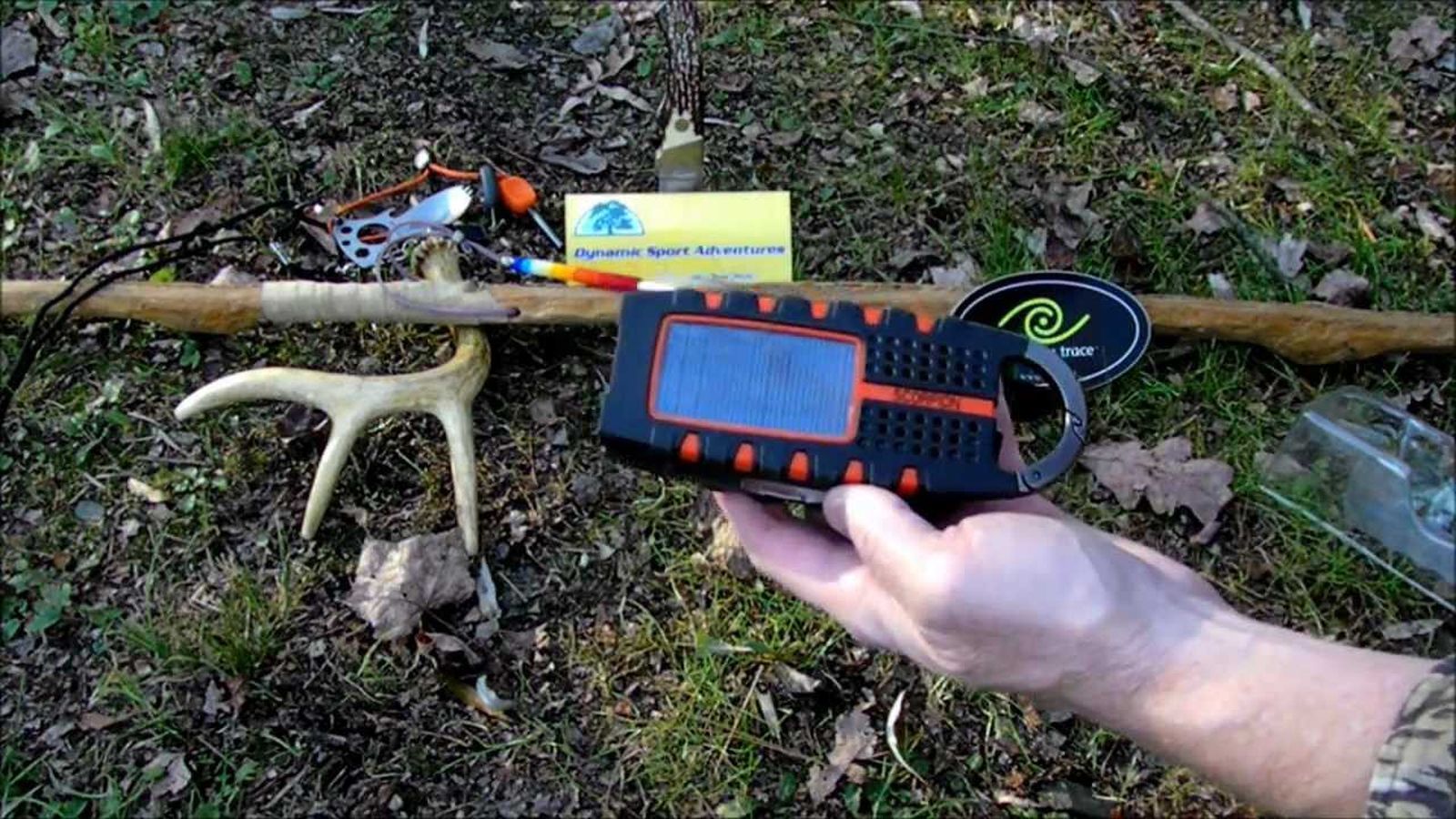 Perlengkapan Teknologi Terkini Ini Wajib Lo Bawa Saat Naik Gunung ...