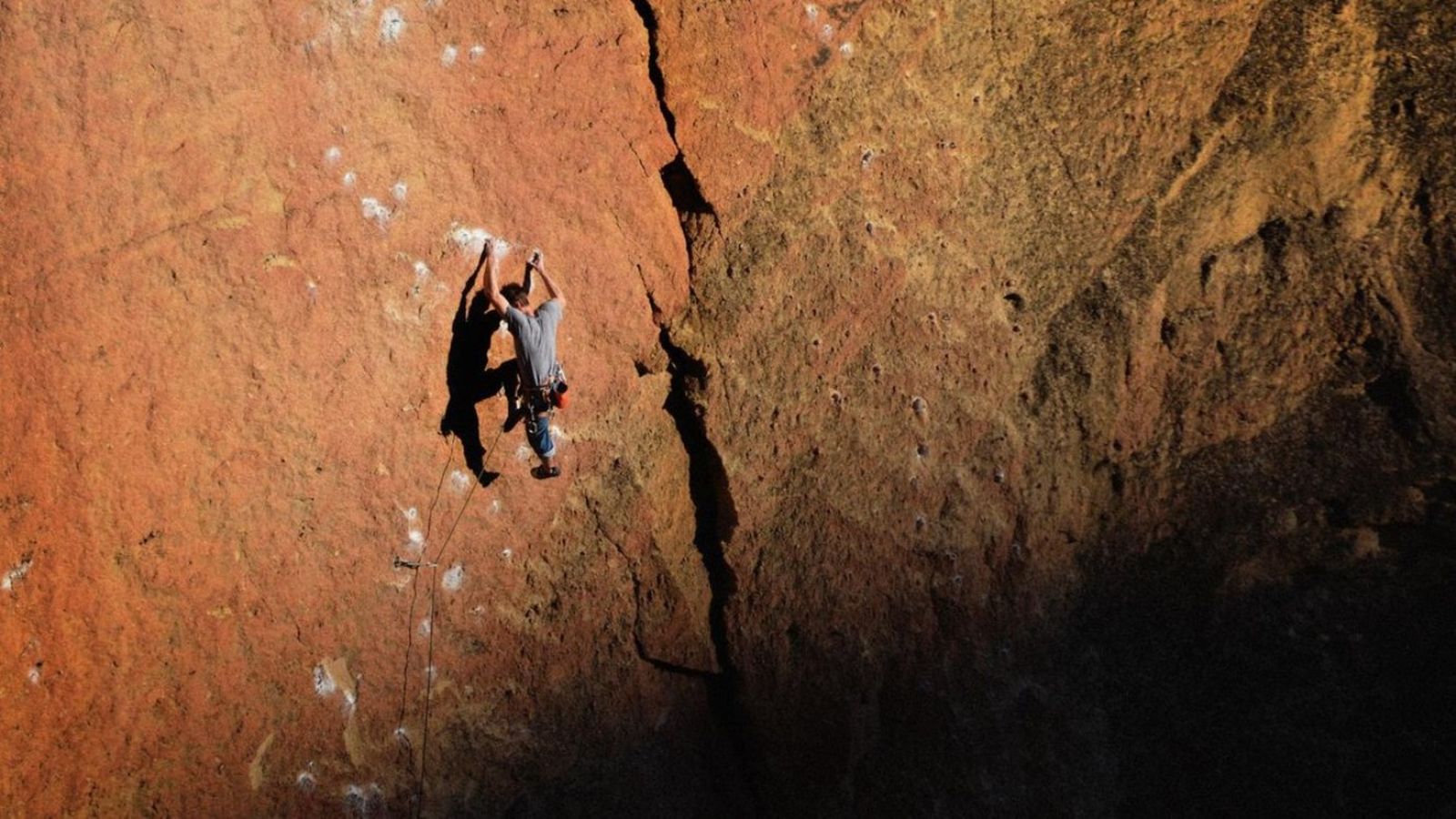 Inilah Beberapa Tips Melakukan Free Climbing | SUPERLIVE