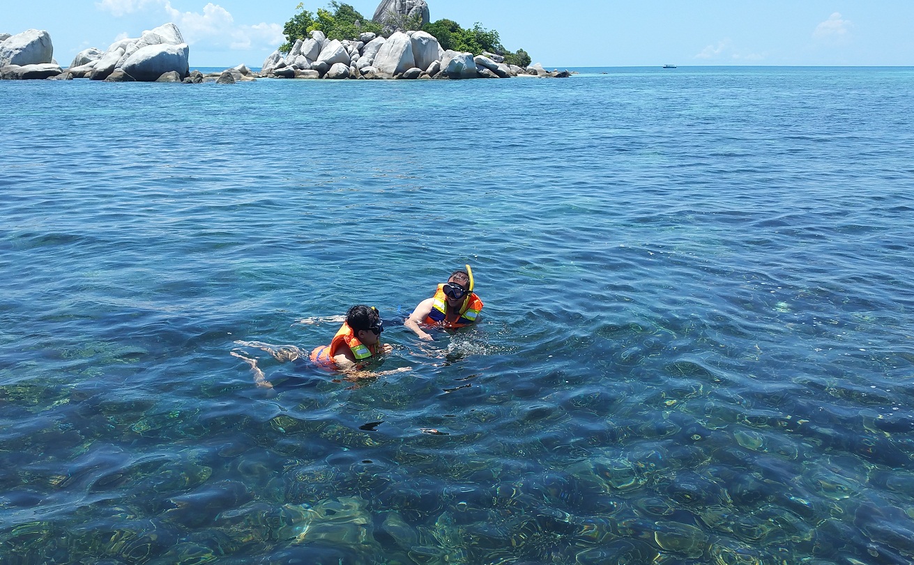 Main Ke Belitung, Spot Snorkeling Ini Wajib Lo Kunjungi! | SUPERLIVE