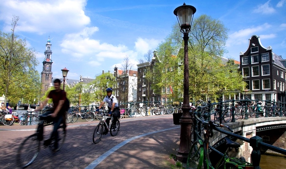 7 Rekomendasi Tempat Wisata di Belanda yang Patut Untuk Lo Kunjungi ...