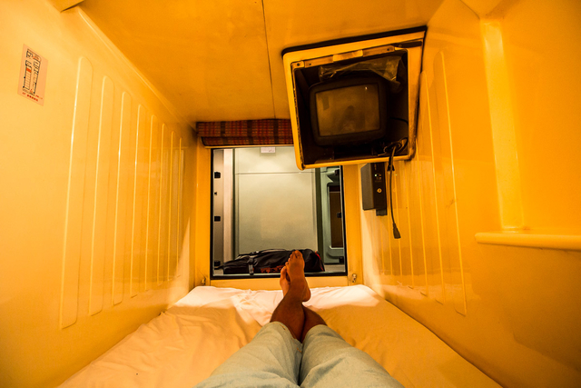 Serba-serbi Hotel Kapsul, Favorit Para Petualang dan Backpacker ...