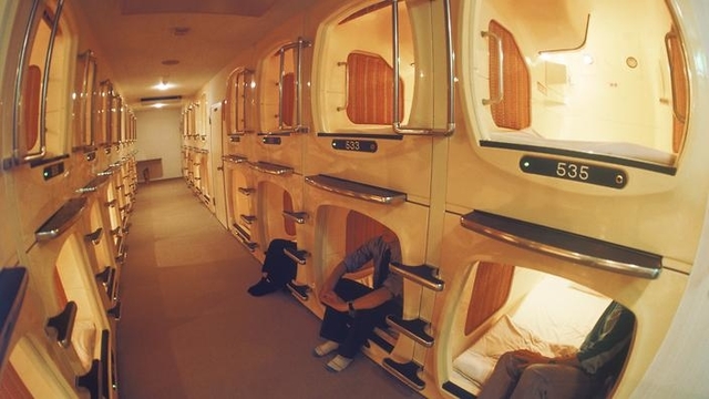 Serba-serbi Hotel Kapsul, Favorit Para Petualang dan Backpacker ...