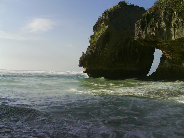 Pantai Suluban, Keindahan Alam di Bali yang Tersembunyi Namun Menyimpan Pesona Nan Memukau ...