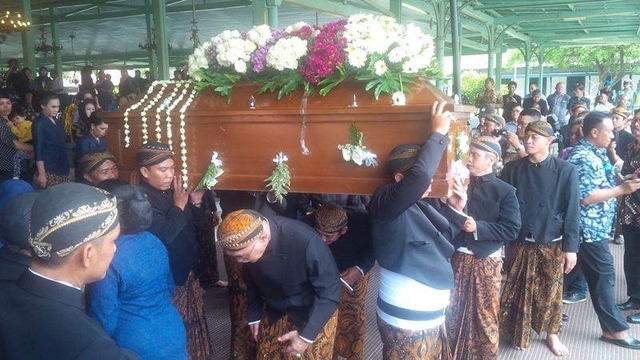 12 Tradisi Unik yang Cuma Bisa Lo Temui Jika Berpetualang di Indonesia ...