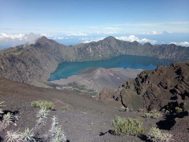 6 Fakta Di Balik Megahnya Gunung Rinjani Ini Perlu Untuk Lo Ketahui Bro ...