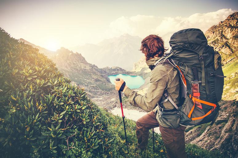 Floating Backpack dan 8 Jenis-Jenis Tas Lainnya yang Bisa Lo Pakai Saat ...