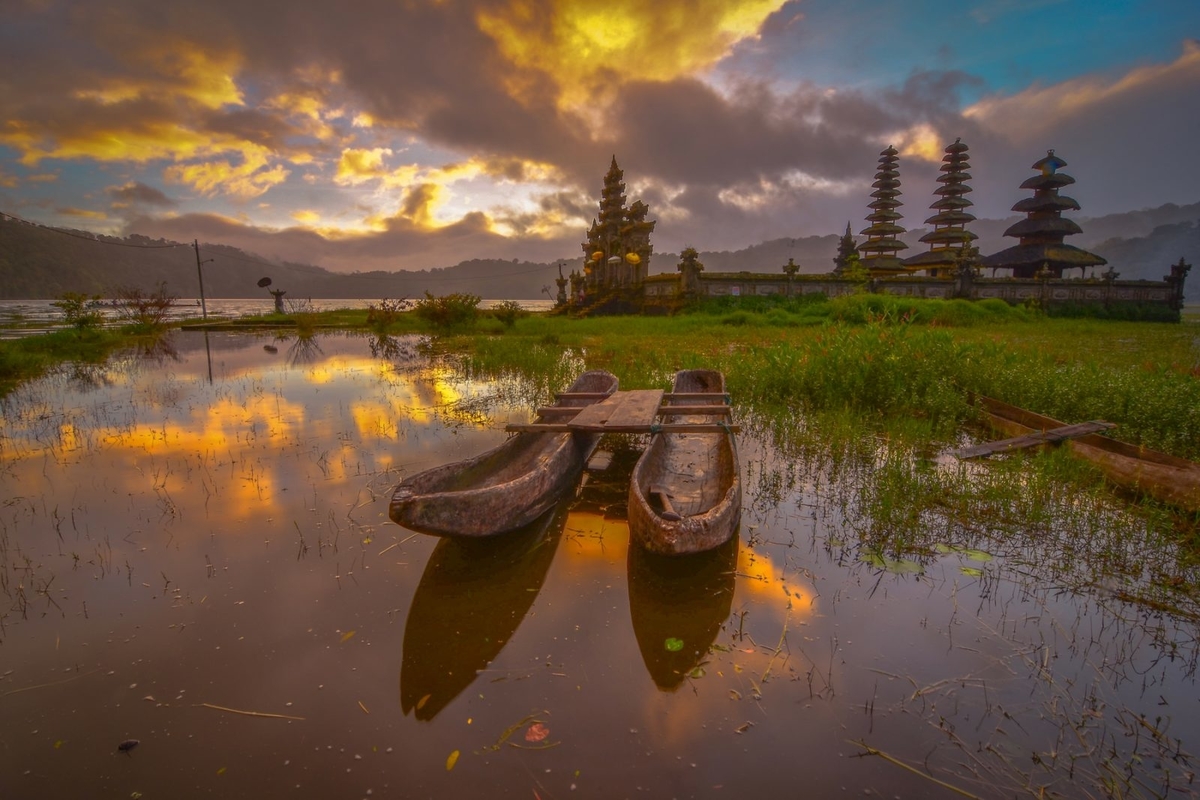 Wisata Pulau Bali: 5 Daya Tarik dari Danau Tamblingan yang Perlu untuk ...