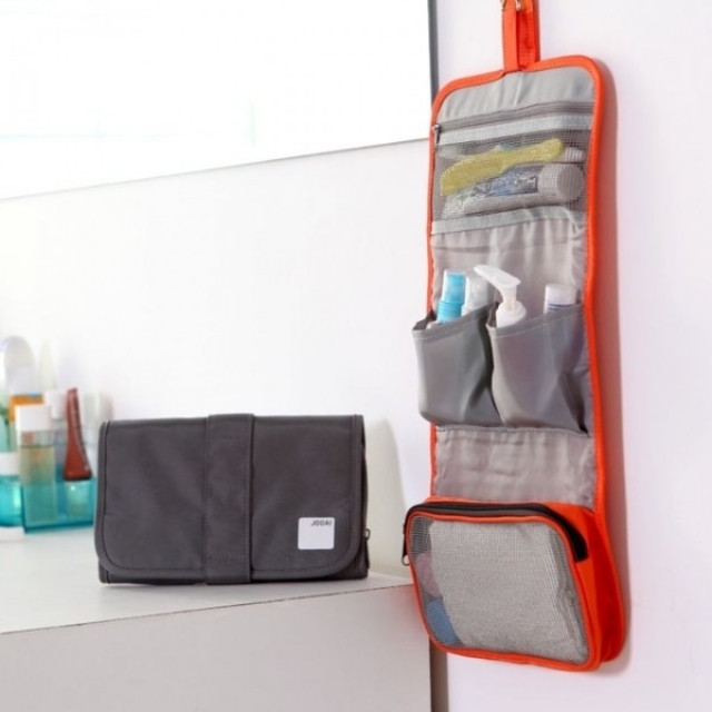 Ini Dia 5 Tips Packing Peralatan Mandi Lo Ketika Traveling! | SUPERLIVE