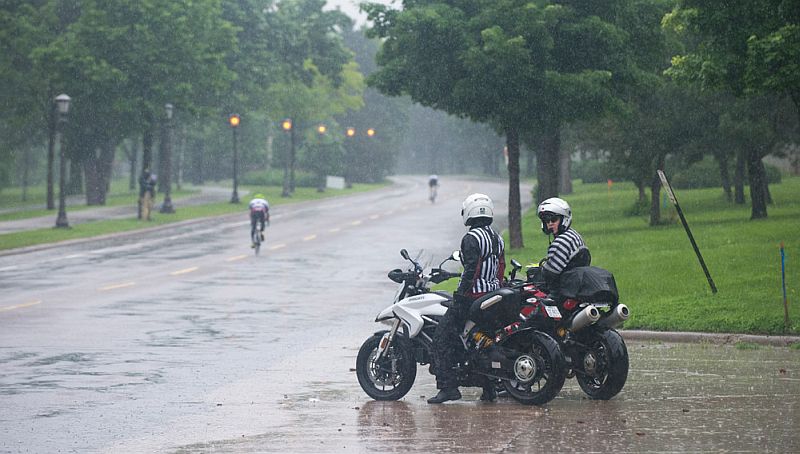 5 Tips Mudah Rawat Motor Saat Musim Hujan: Ini Penting Banget Buat Lo! | SUPERLIVE