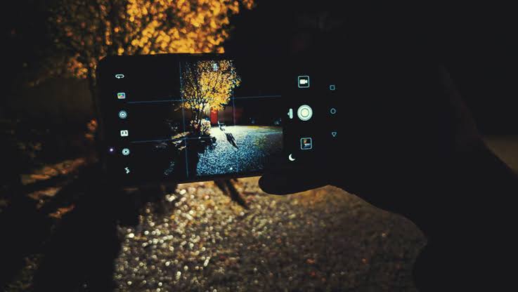 5 Kiat Dapat Foto Low Light Indah dengan Smartphone | SUPERLIVE