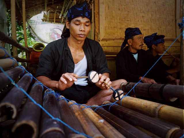 Ternyata Seperti Ini Bro Bedanya Pakaian Adat Suku Baduy Dalam dan Luar | SUPERLIVE