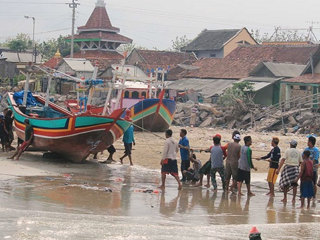 Seni Gulat Indonesia Pathol Sarang, Olahraga Tradisional khas Rembang ...