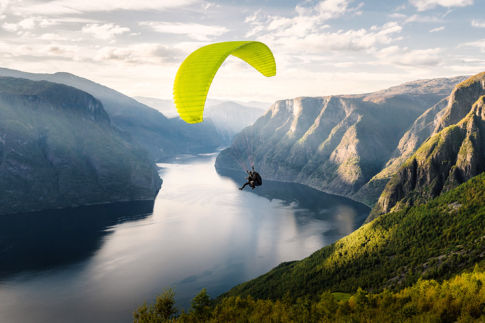 Hal Penting yang Harus Lo Tahu Sebelum Cobain Paralayang | SUPERLIVE