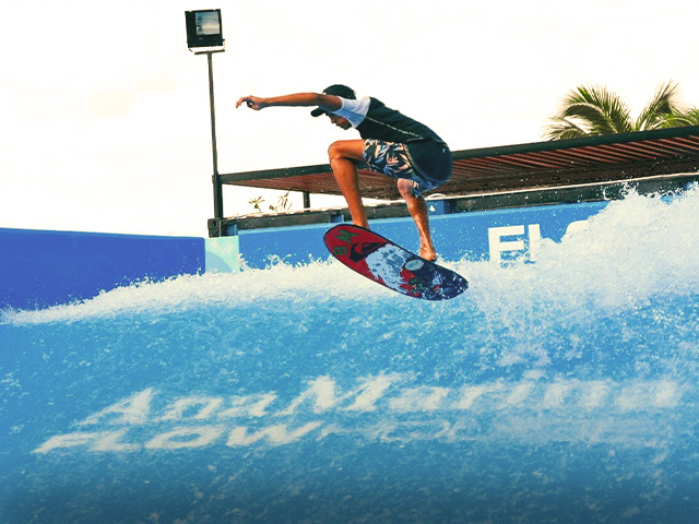 Main Flowriding Asyik Juga Lho, Belajar Surfing Nggak Pakai Tenggelam ...