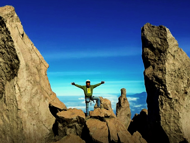Dikenal Punya Jalur Pendakian Ekstrem, Ini Fakta Gunung Raung | SUPERLIVE
