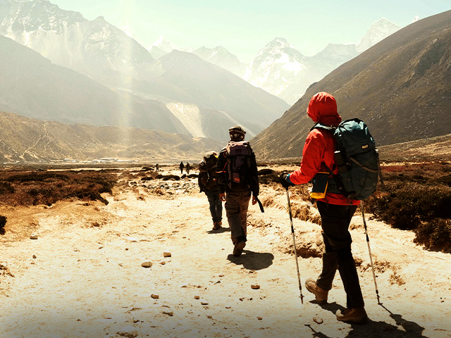 7 Perbedaan Pendaki Zaman Dulu dan Sekarang | SUPERLIVE