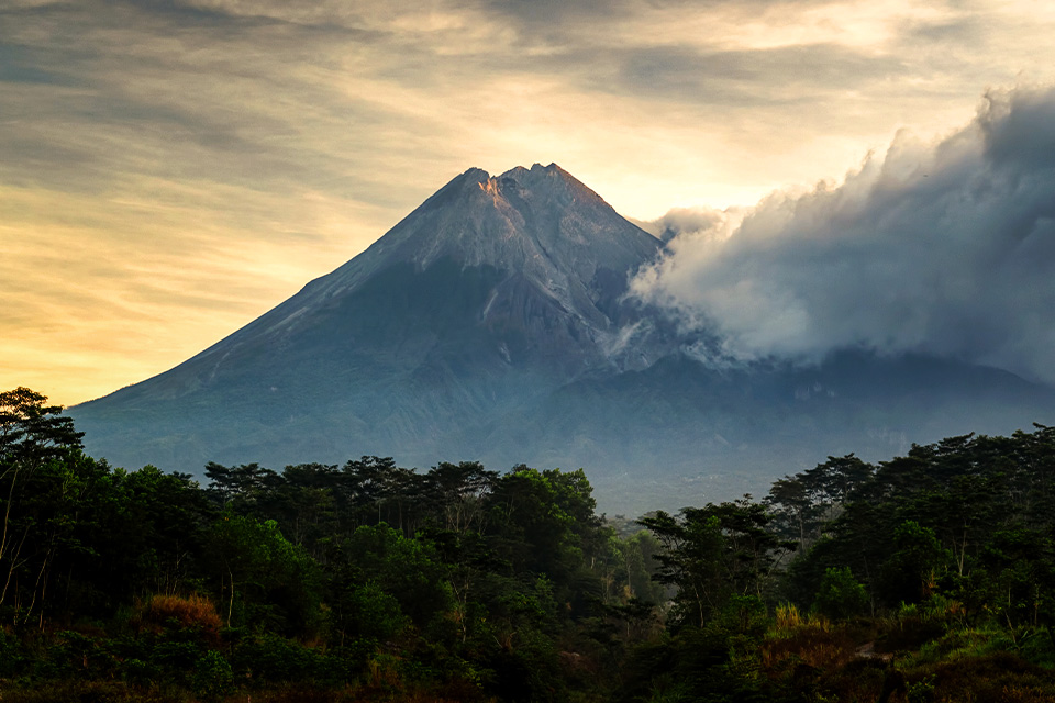 Ternyata Gunung Berapi Juga Ada Manfaatnya Lho, Bro! | SUPERLIVE