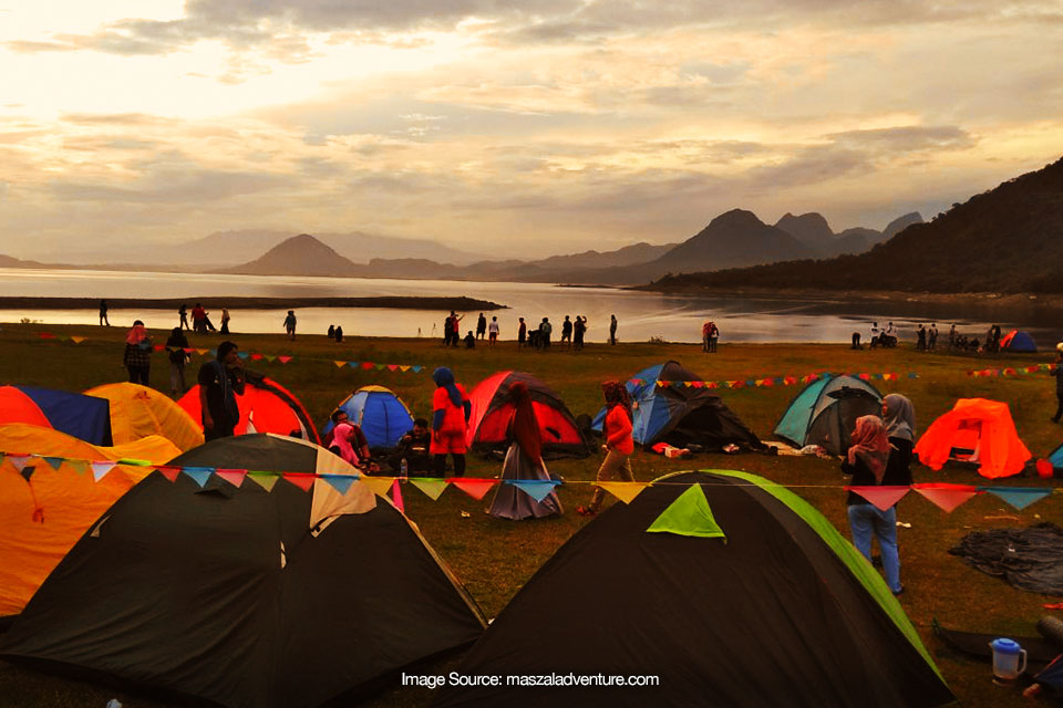 Bendungan Parang Gombong, Camping dengan View Sunset Purwakarta | SUPERLIVE