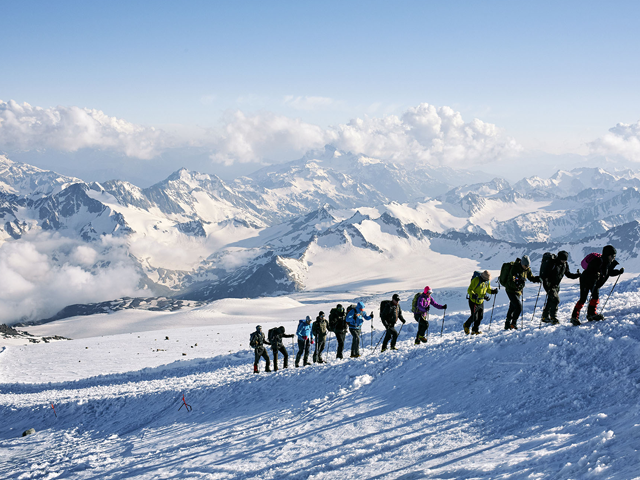 Persiapan Mendaki Gunung Elbrus, Titik Tertinggi di Benua Eropa | SUPERLIVE