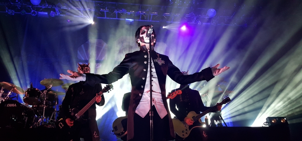 Ghost Umumkan Album Live Perdana | SUPERLIVE