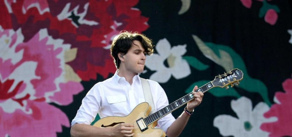 Vampire Weekend Kembali ke Panggung Usai Absen 4 Tahun | SUPERLIVE