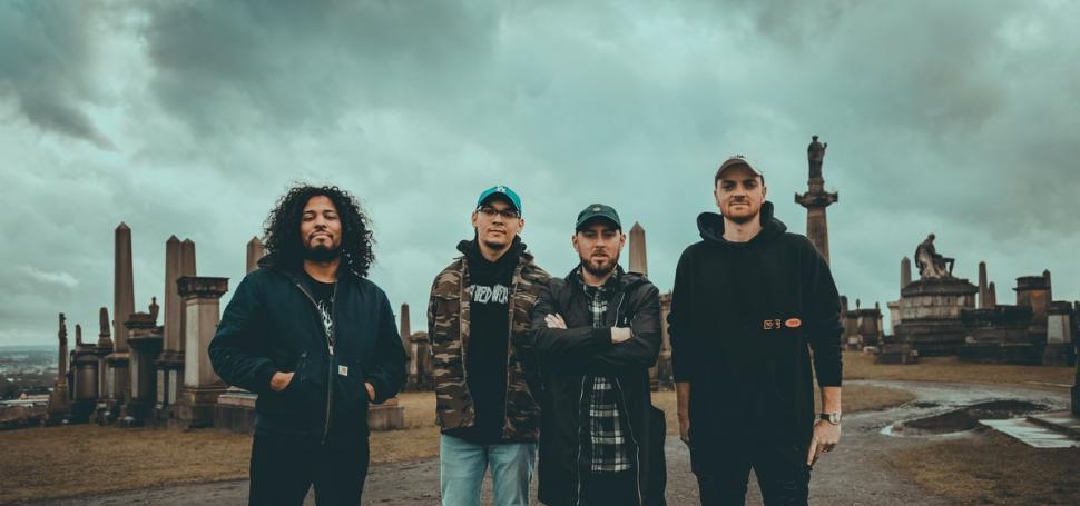 Issues Lepas Single Terbaru Pembuka Album Ketiga, 'Tapping Out' | SUPERLIVE