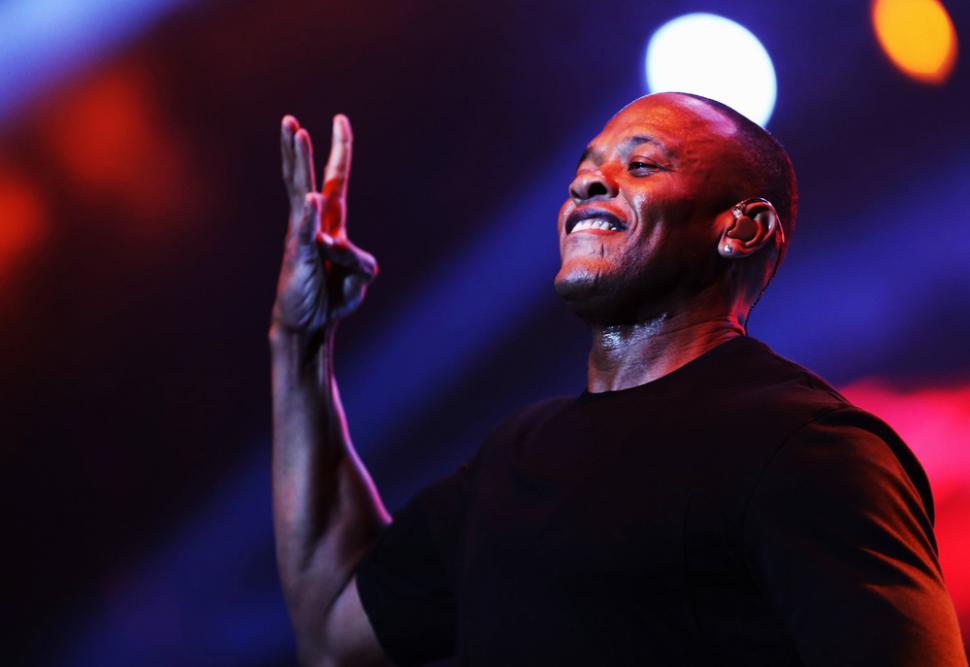 Dr. Dre Garap Album Baru Usai Dirawat Akibat Aneurisma Otak | SUPERLIVE