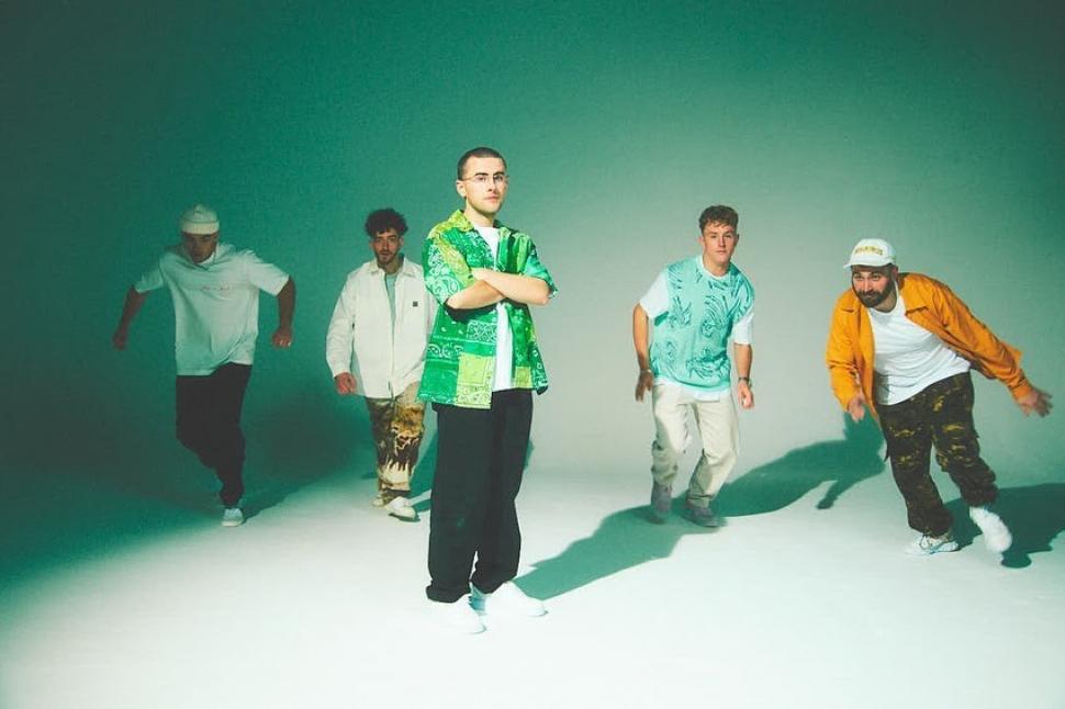 Easy Life Akhirnya Rilis Album Debut “Life's A Beach” | SUPERLIVE