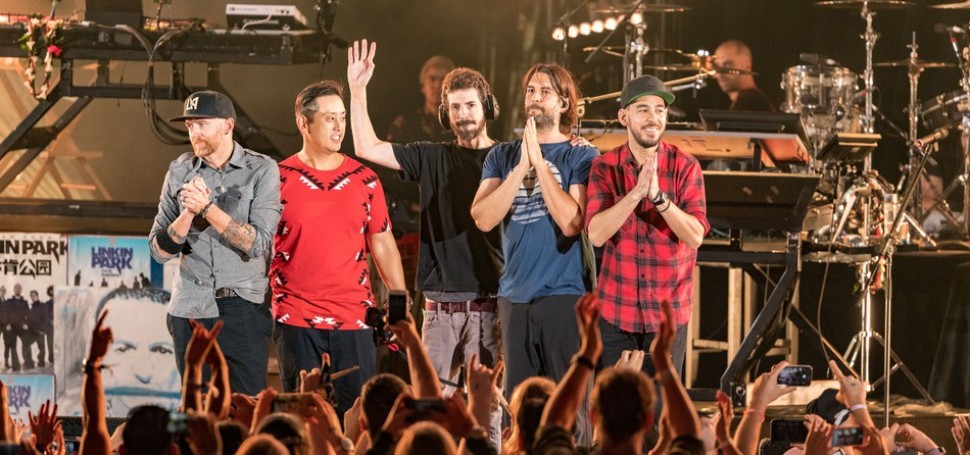 Linkin Park Lepas Video Konser Tribute Chester Bennington | SUPERLIVE